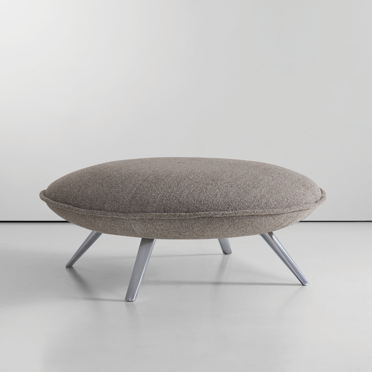 Bernhardt Design Luca Bench & Ottoman | Office Snapshots