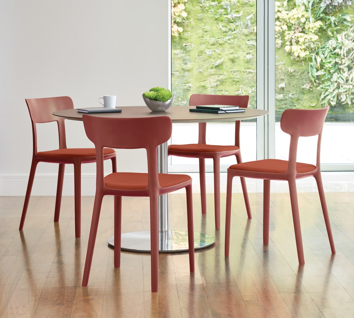 Bernhardt Design Queue Chair | Office Snapshots