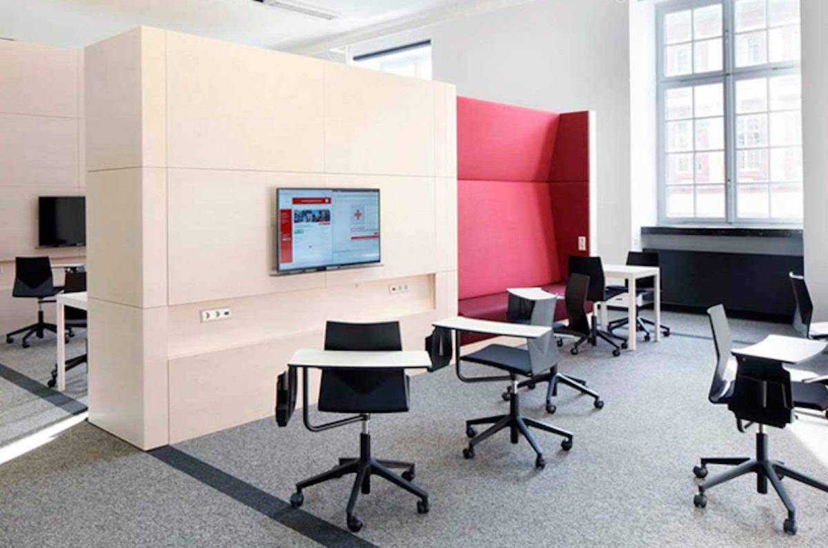 Hightower FourCast®2 Wheeler | Office Snapshots