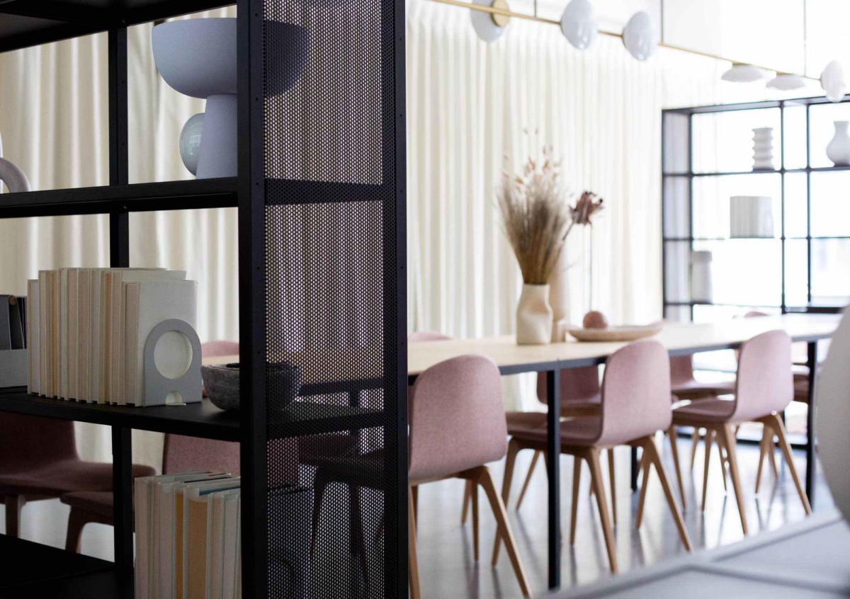 Hightower Dry Slim Shelving System | Office Snapshots