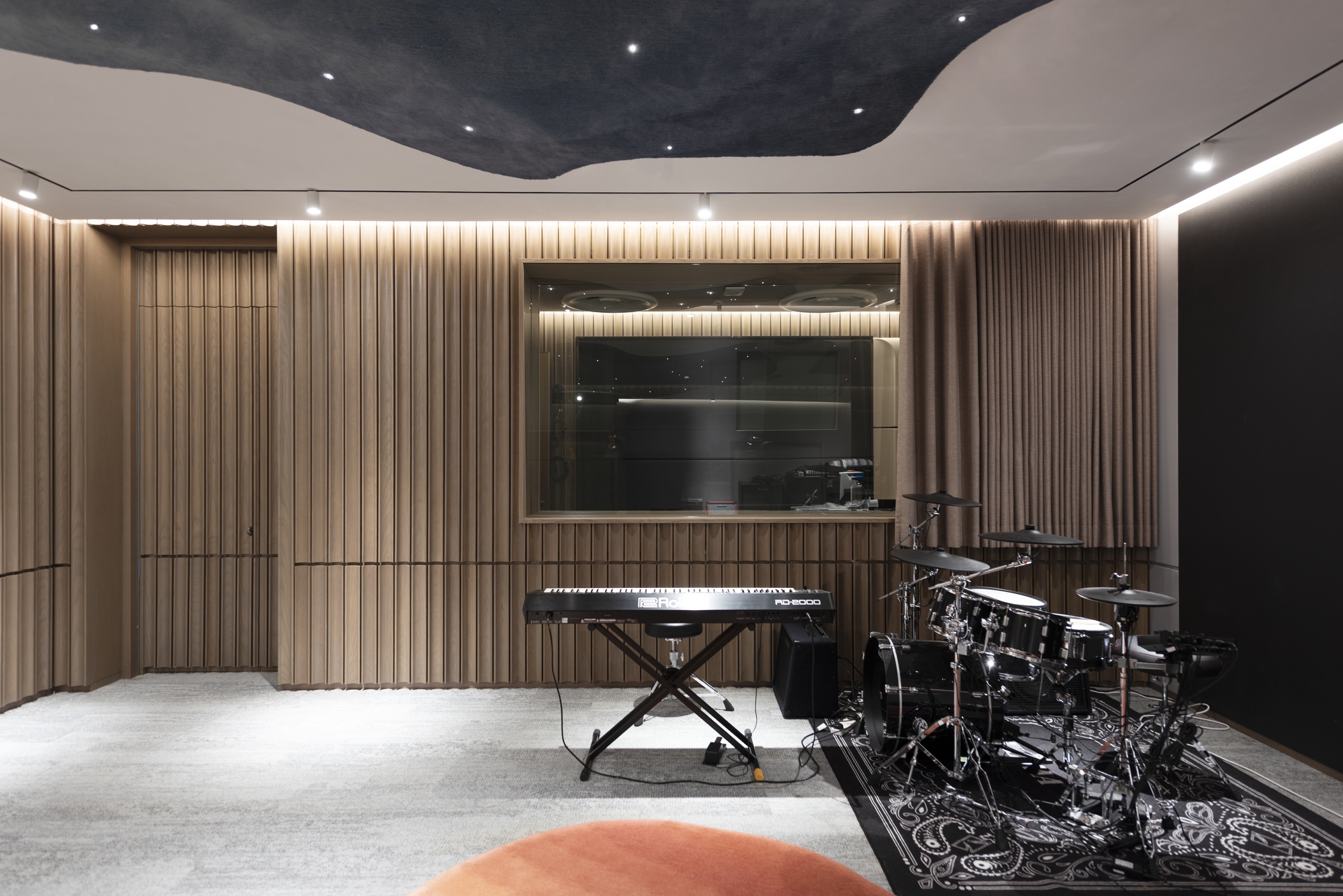 Warner Music Offices - Hong Kong | Office Snapshots