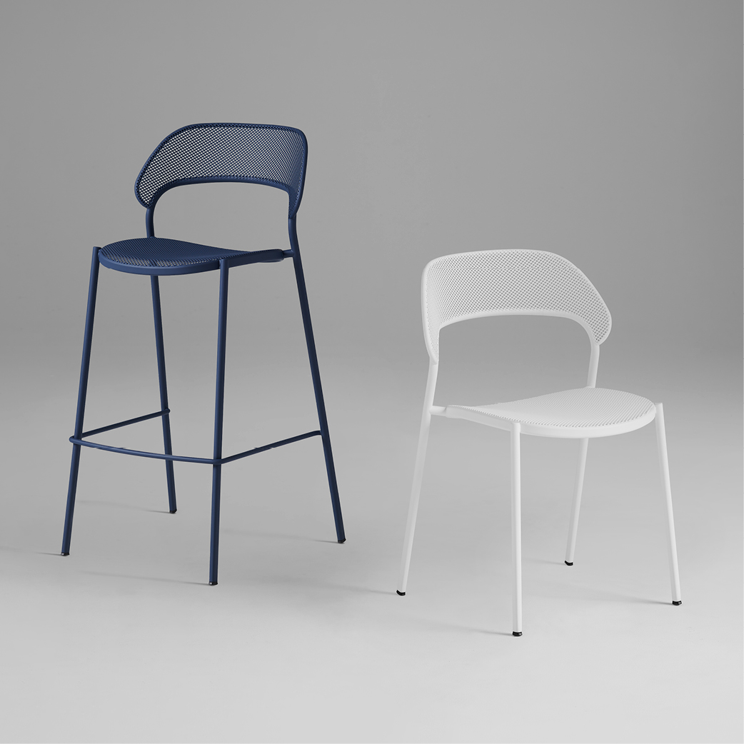 Davis Furniture Ariel Steel | Office Snapshots