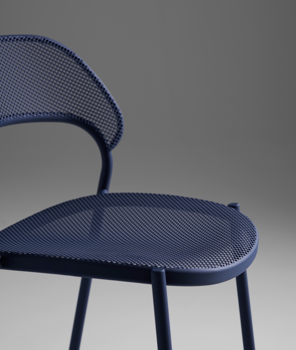 Davis Furniture Ariel Steel | Office Snapshots