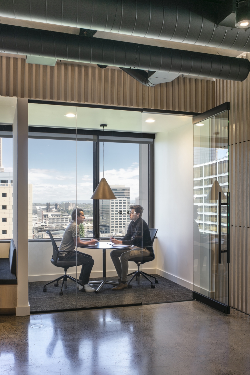 DESIGN+BUILD Workspace - Portland | Office Snapshots