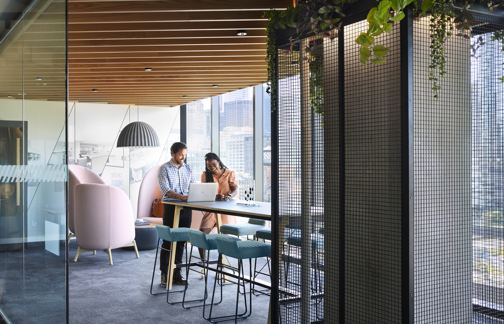 Inscape and Prevolv Showroom and Offices - Chicago | Office Snapshots