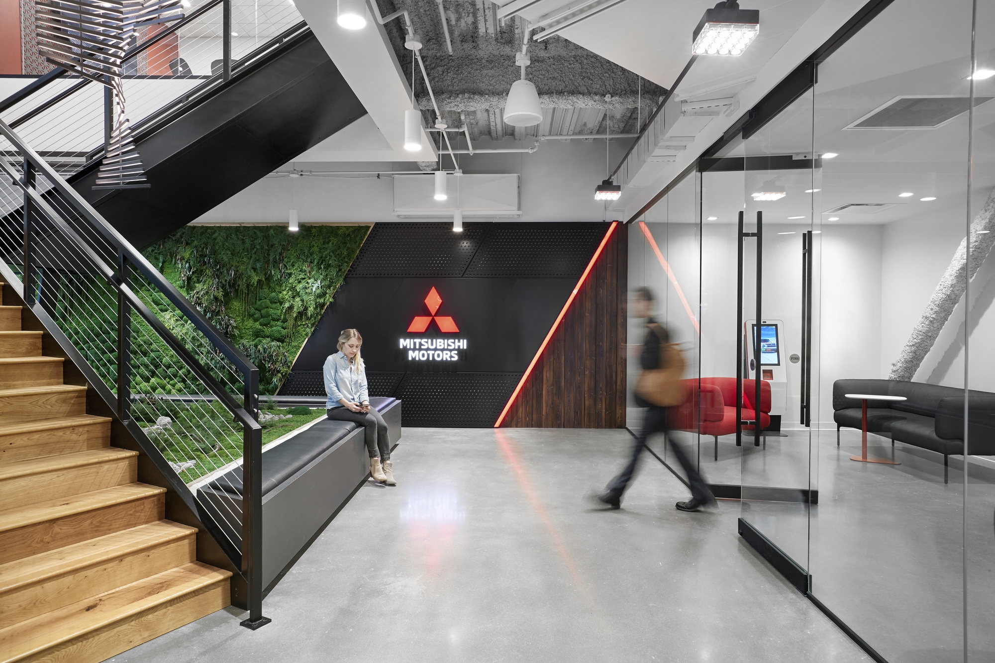 Mitsubishi Motors North America Offices - Franklin | Office Snapshots