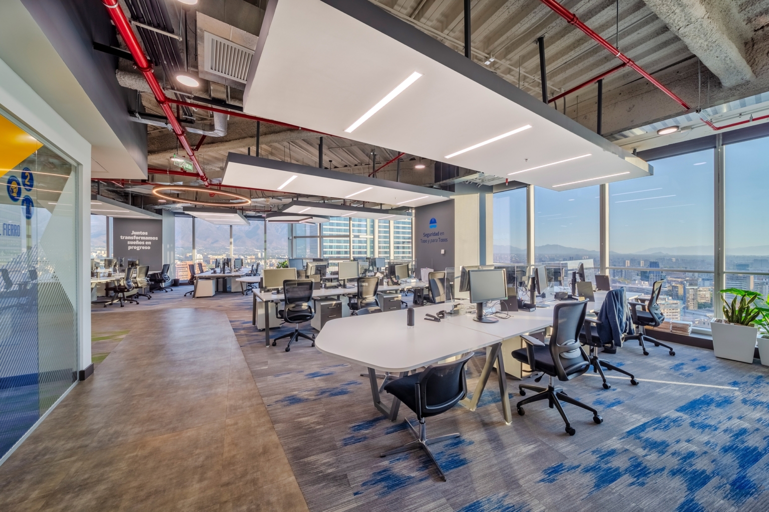 CBB Offices - Santiago | Office Snapshots