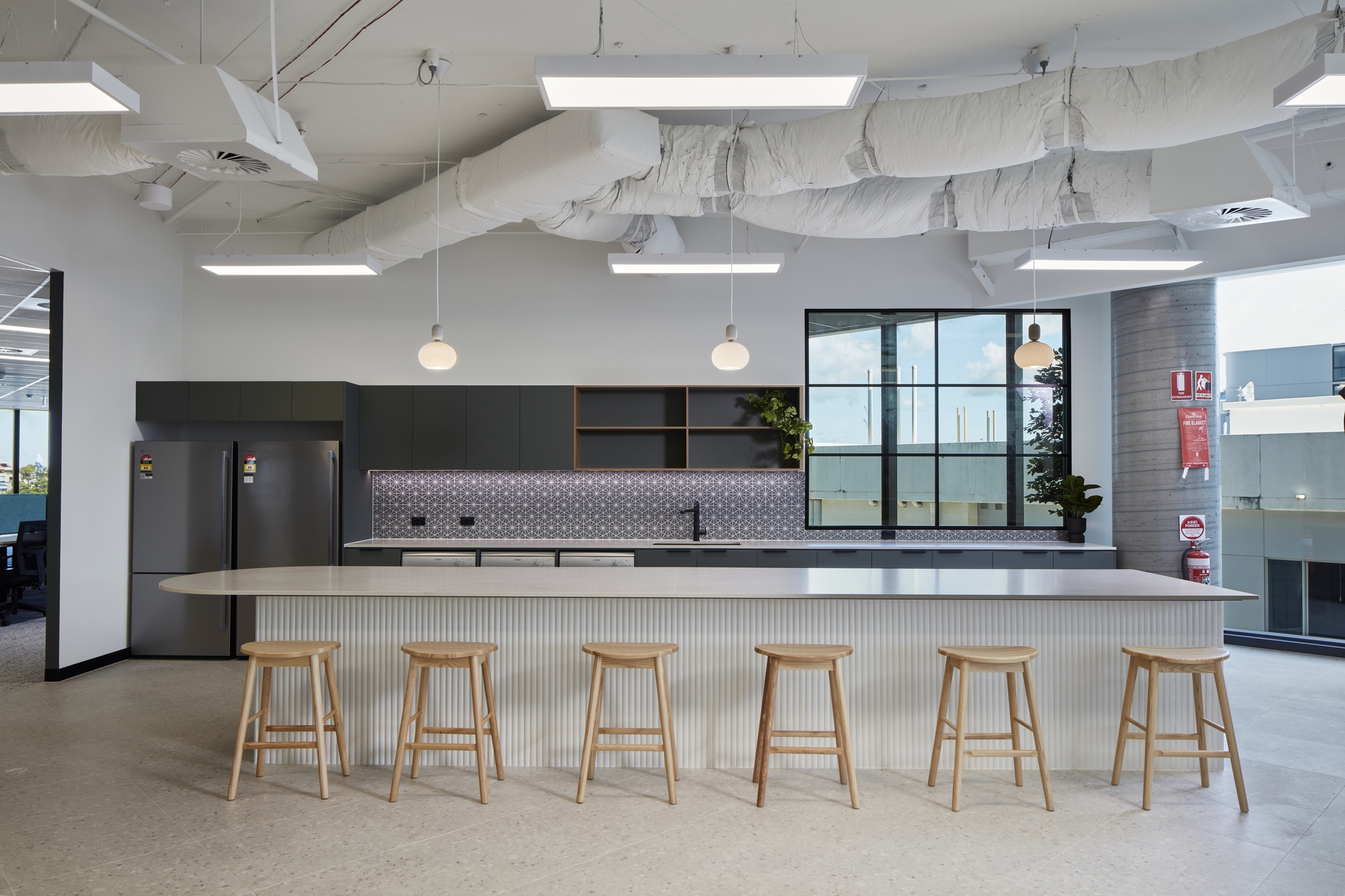 Mobo Offices - Brisbane | Office Snapshots