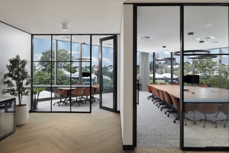 Mobo Offices - Brisbane | Office Snapshots