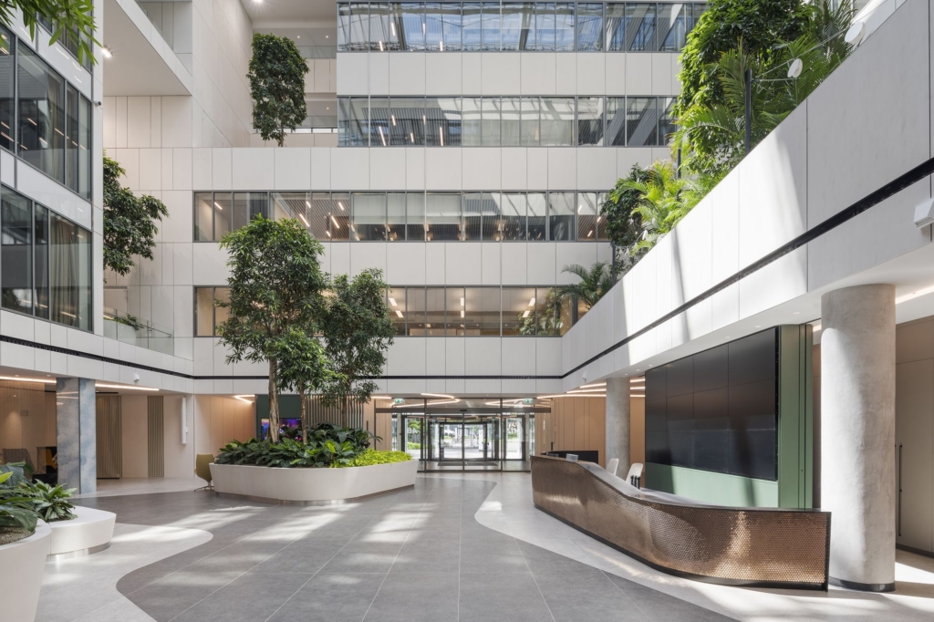 OTP Bank Offices - Budapest | Office Snapshots