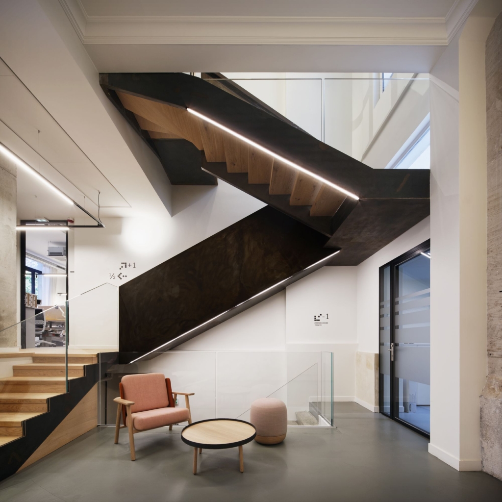 Haussmannian Building Spec Suites - Paris | Office Snapshots