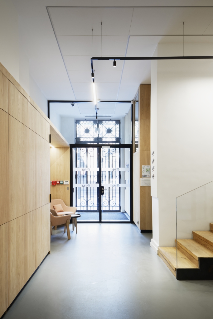 Haussmannian Building Spec Suites - Paris | Office Snapshots