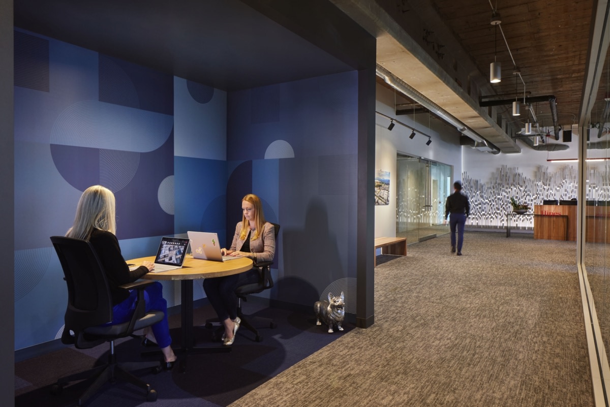 Hines Offices - Seattle | Office Snapshots
