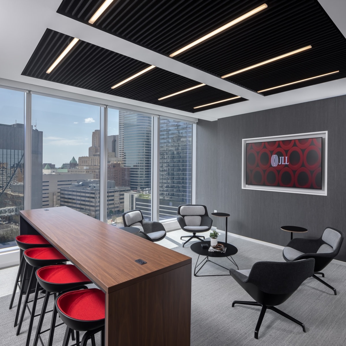 JLL Offices - Minneapolis | Office Snapshots