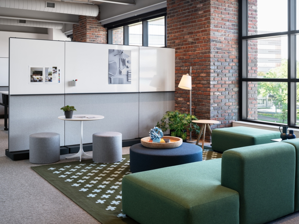 MillerKnoll Retail Offices - Stamford | Office Snapshots