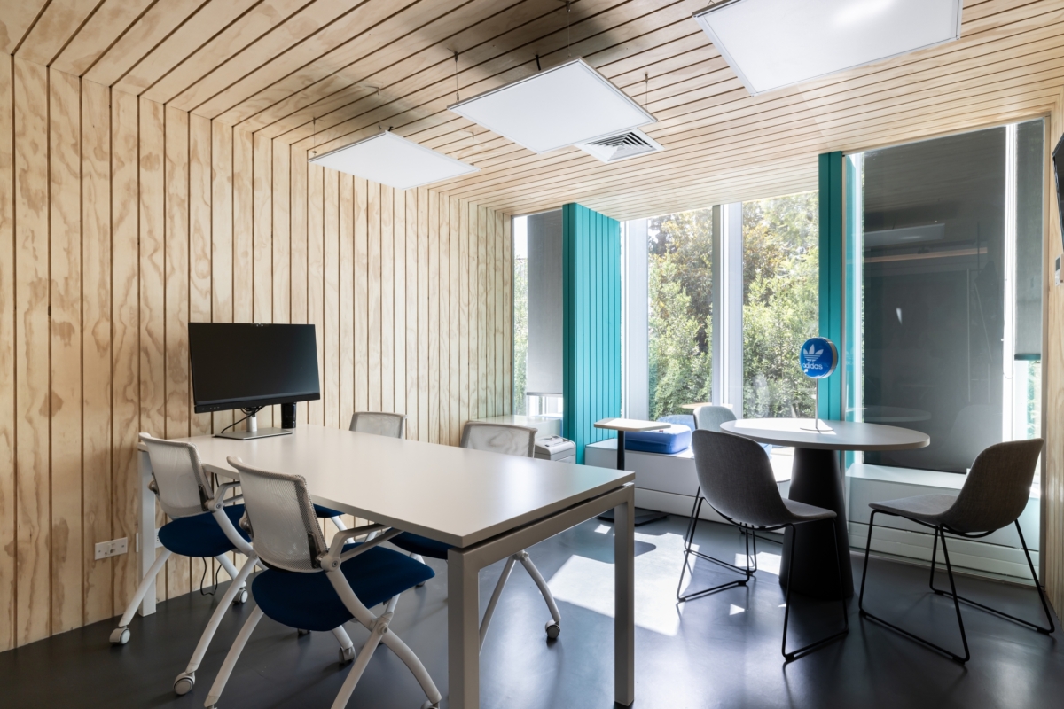 Adidas Offices - Santiago | Office Snapshots