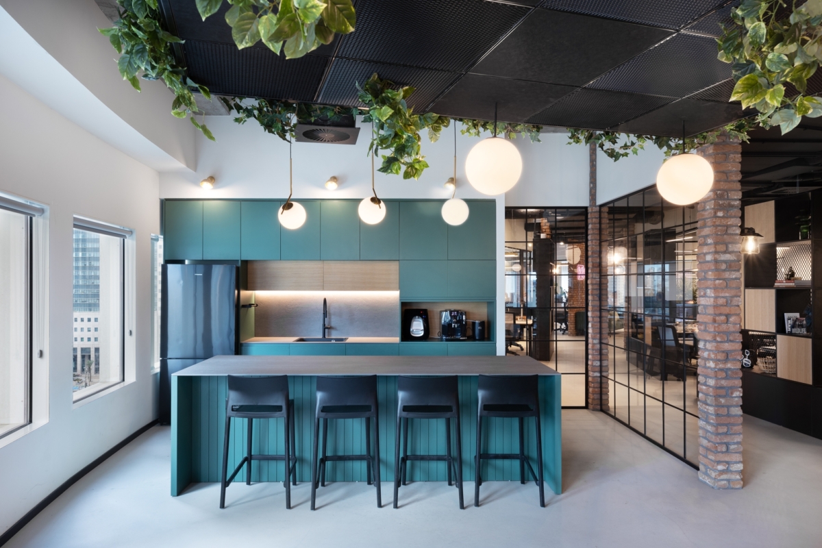 Hi-Tech Company Offices - Tel Aviv | Office Snapshots
