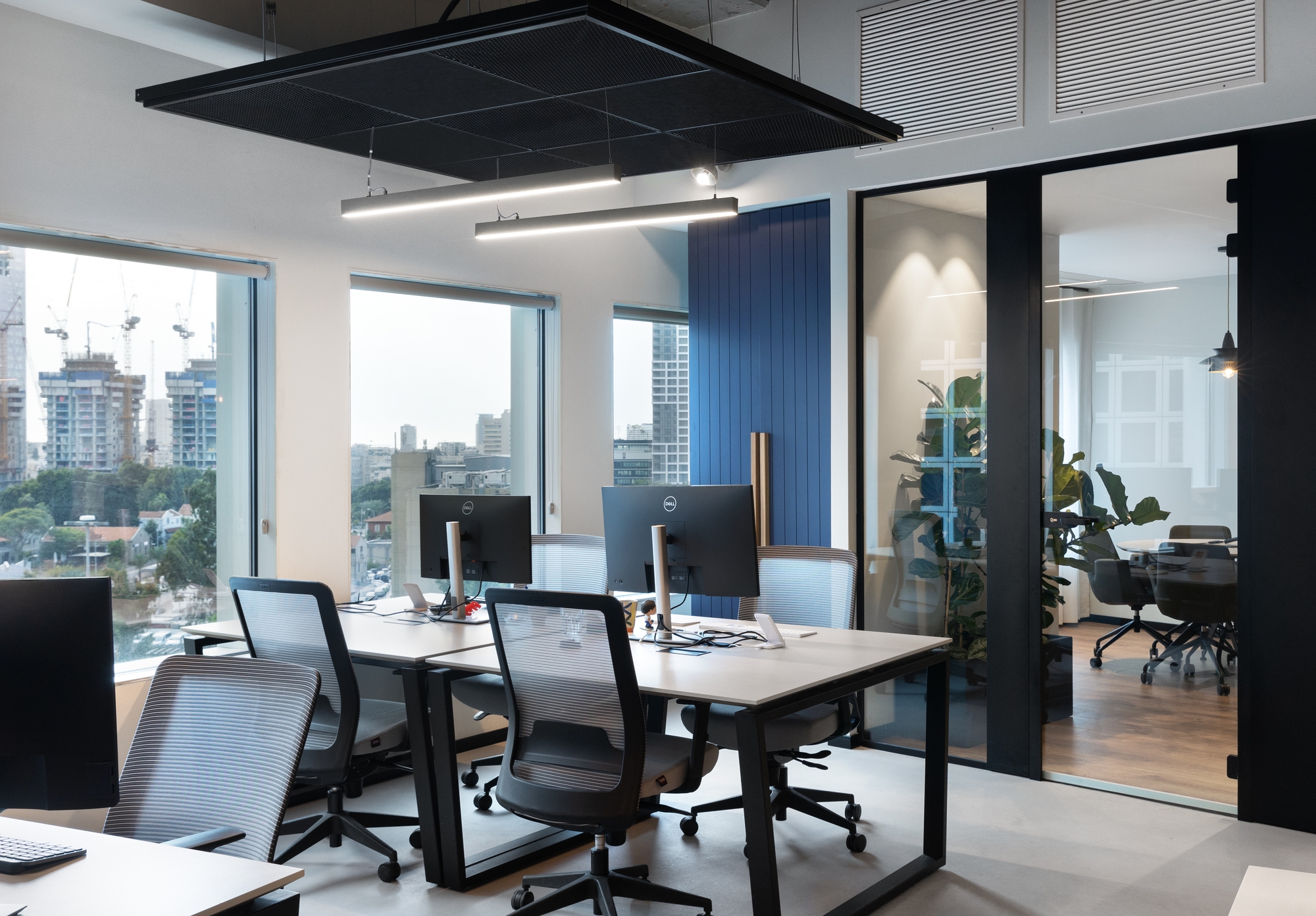 Hi-Tech Company Offices - Tel Aviv | Office Snapshots