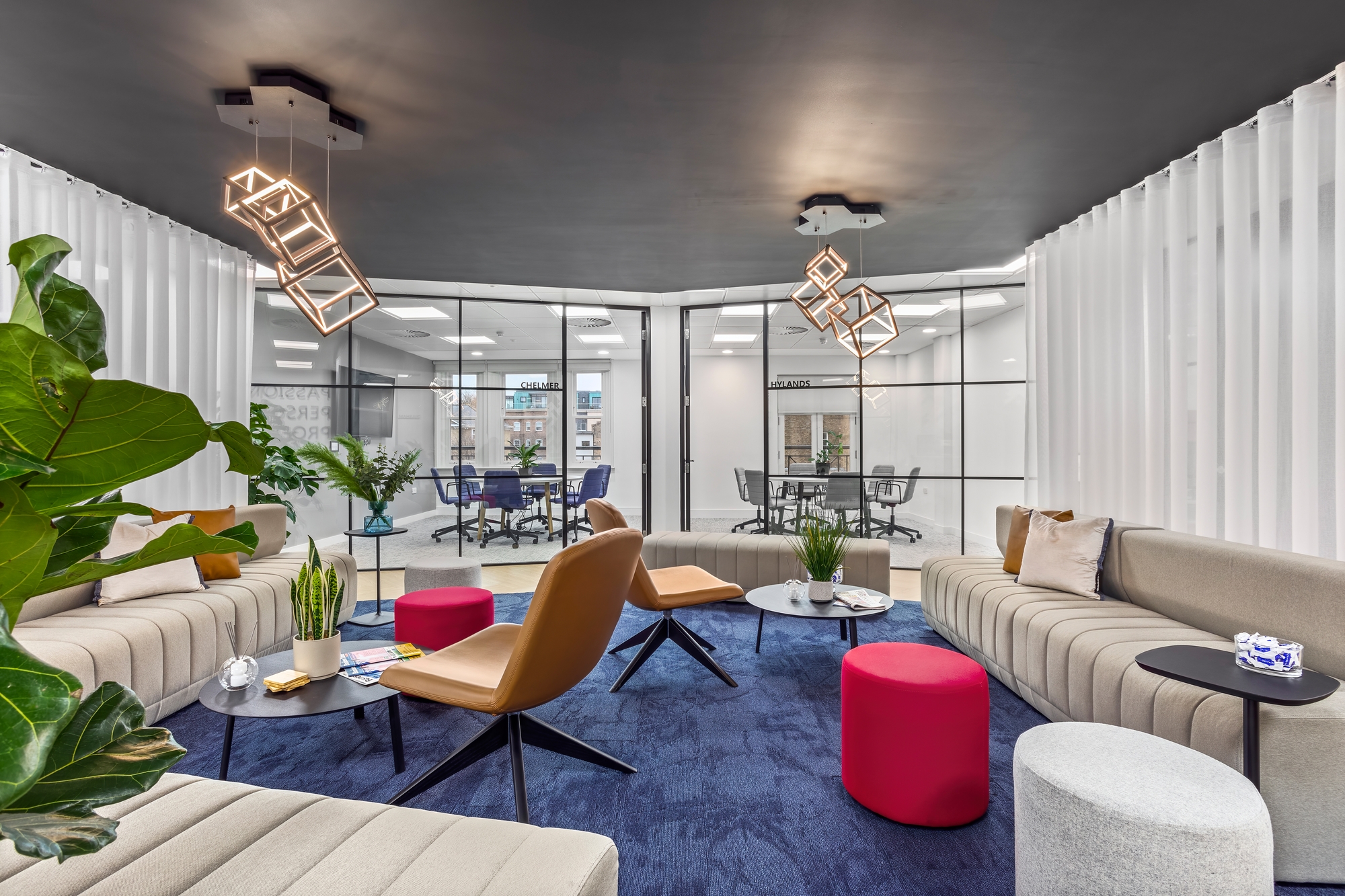 Tidyworks Studio | Photographer | Office Snapshots