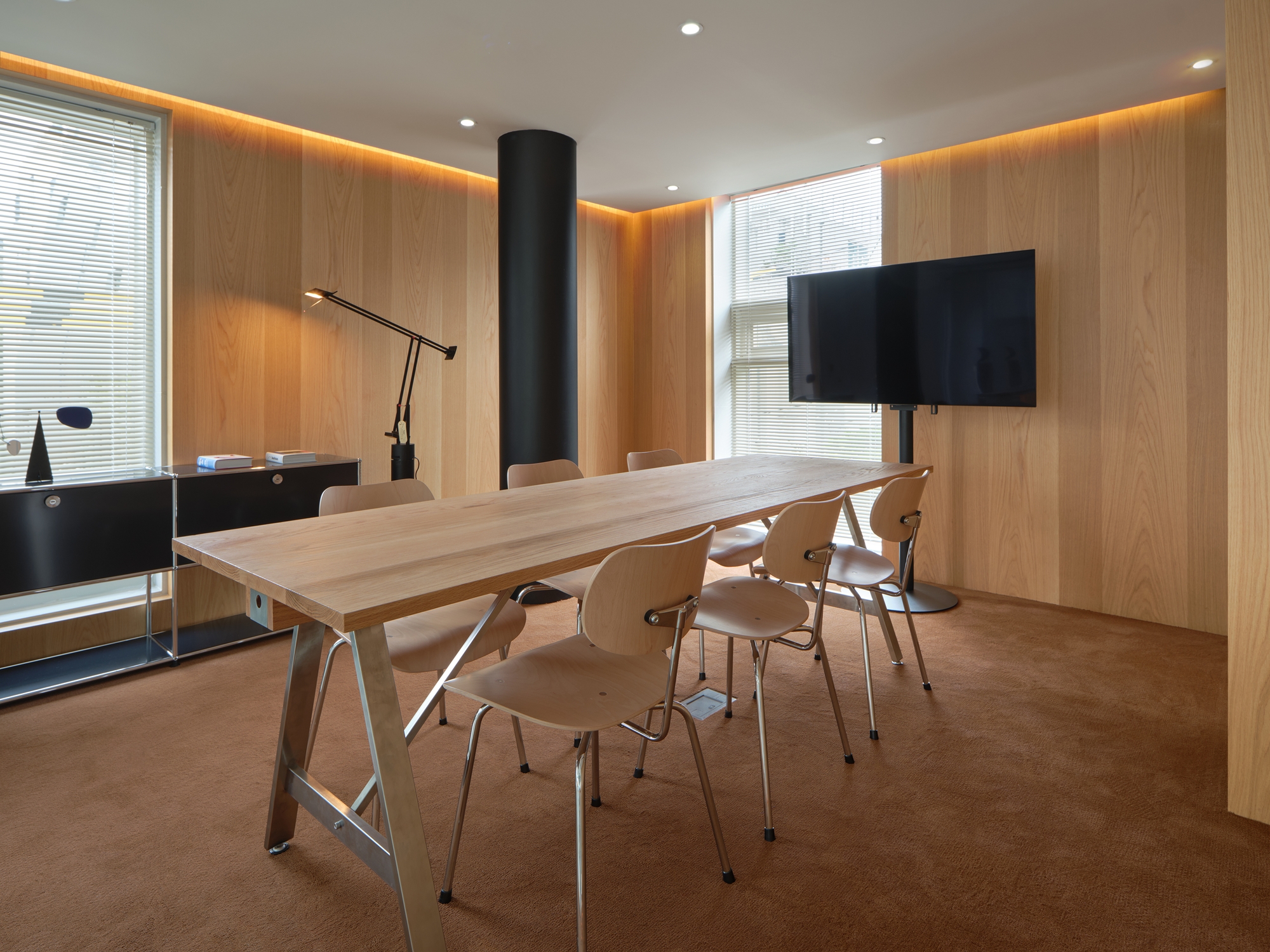 23:59 Offices - Seoul | Office Snapshots