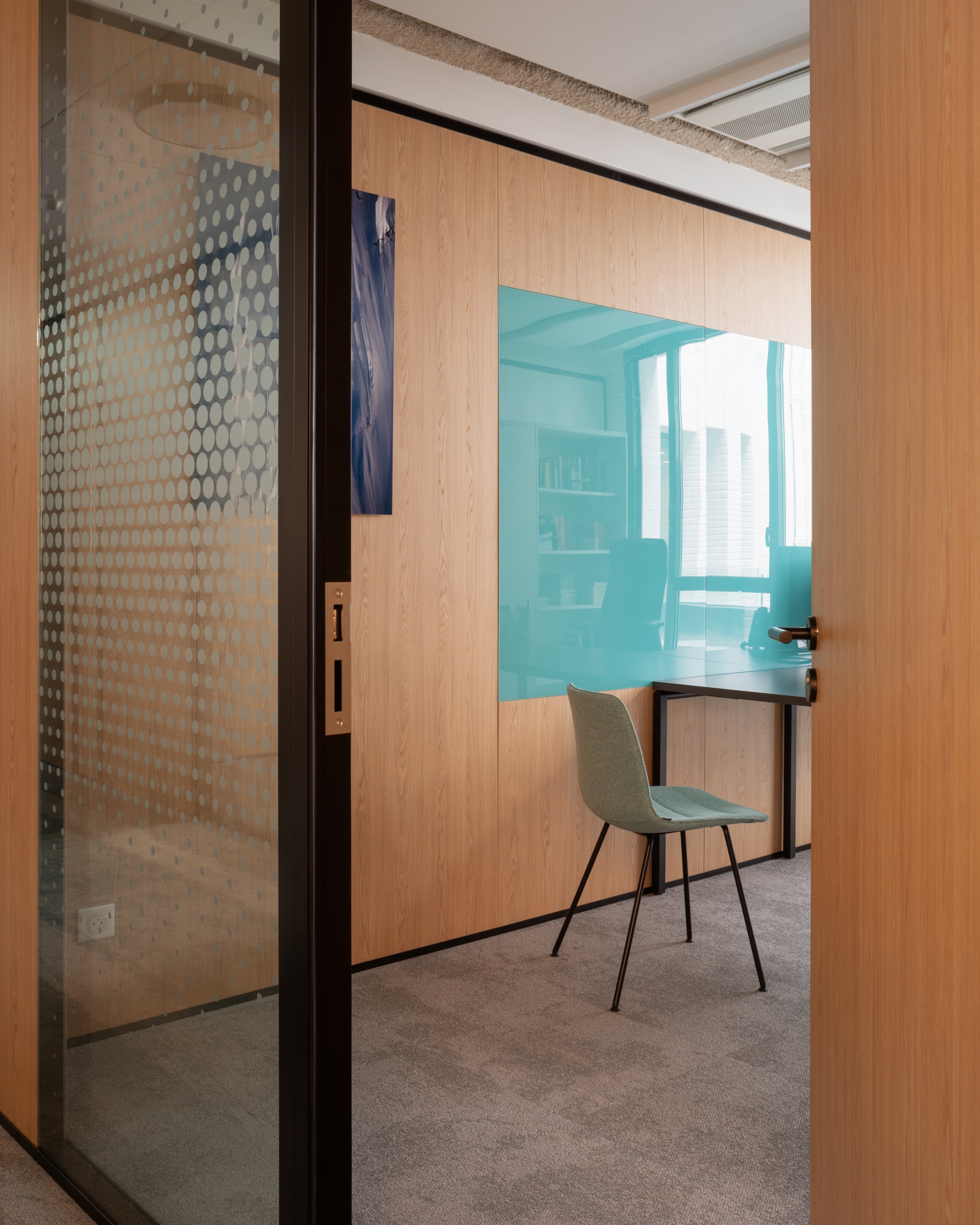 August Debouzy Offices - Paris | Office Snapshots