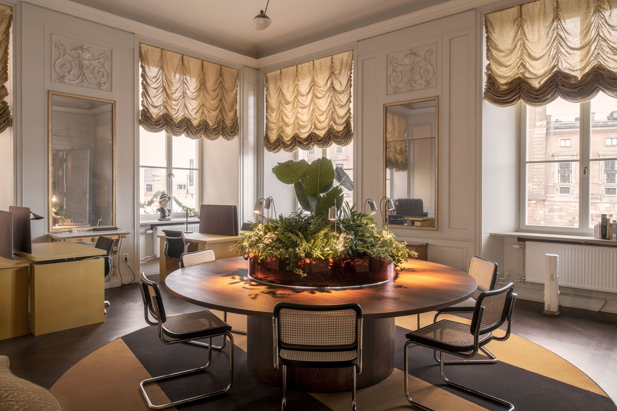 Andy Liffner | Photographer | Office Snapshots