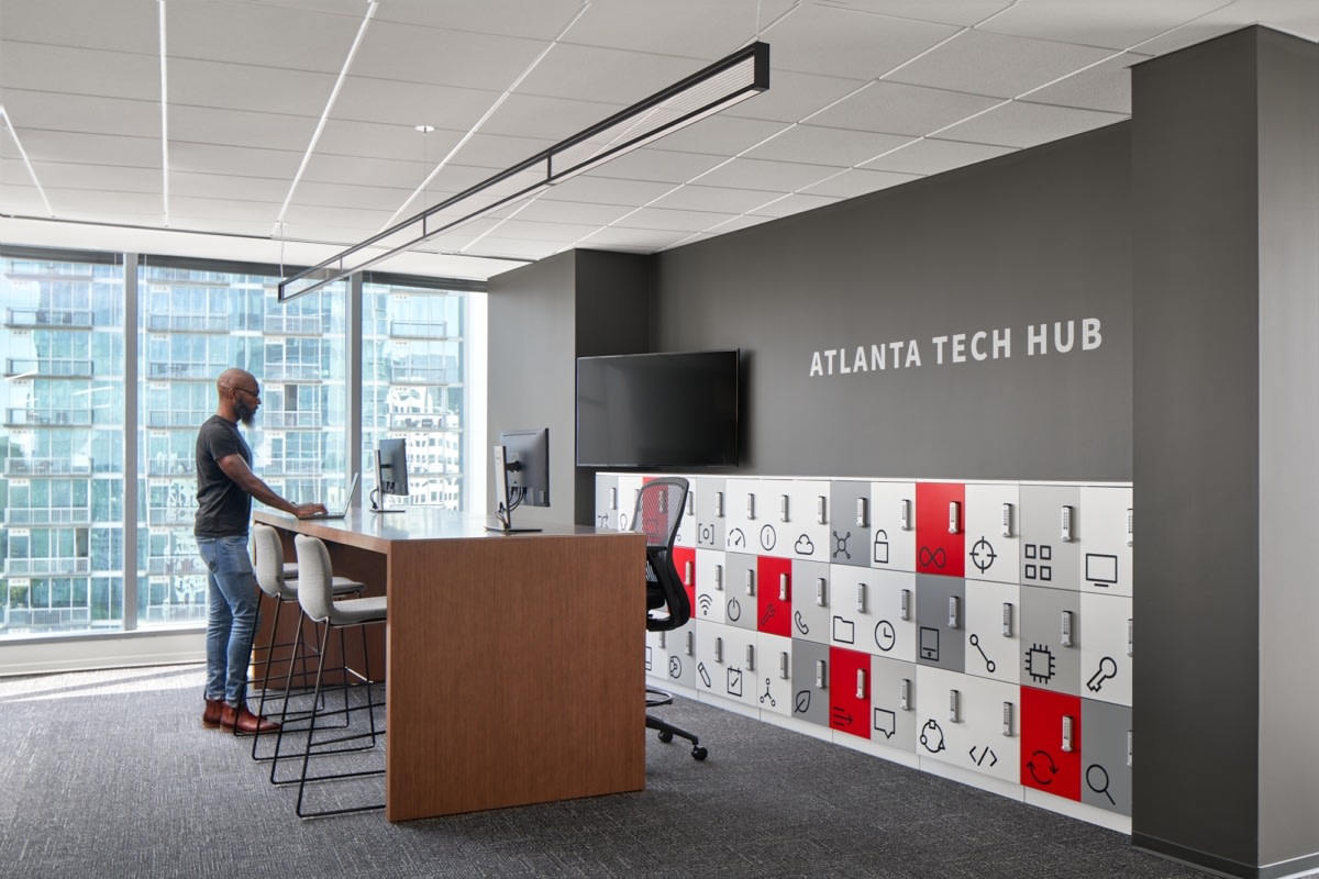 JLL Offices - Atlanta | Office Snapshots
