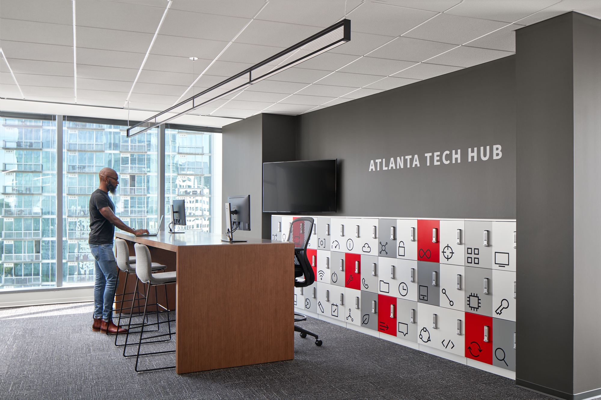 JLL Offices - Atlanta | Office Snapshots