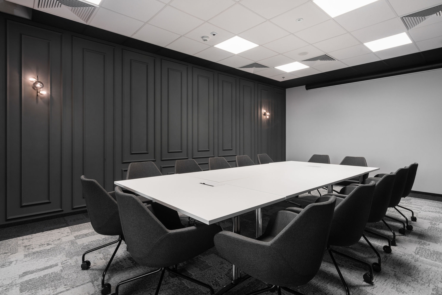 Leroy Merlin Offices - Warsaw | Office Snapshots