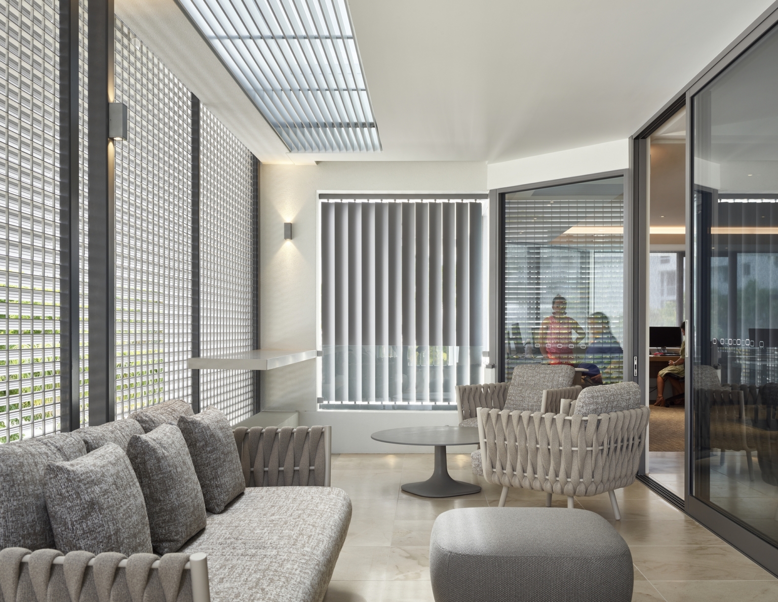 Tom Offermann Real Estate Offices - Noosa Heads | Office Snapshots