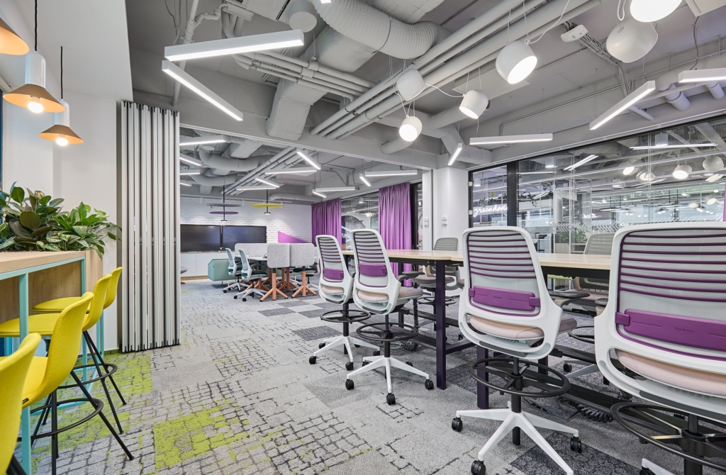 Accenture Technology Innovation Center - Bucharest | Office Snapshots