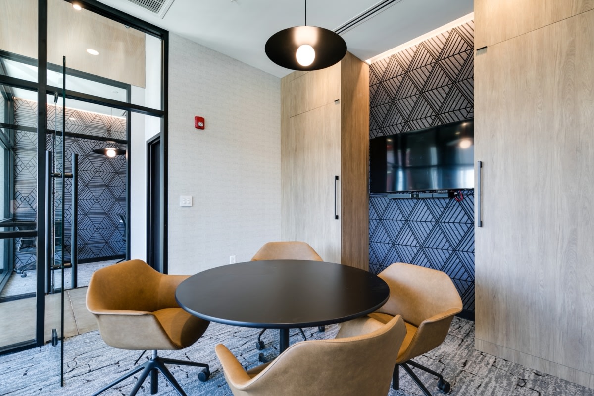 Capital Square Offices - Richmond | Office Snapshots