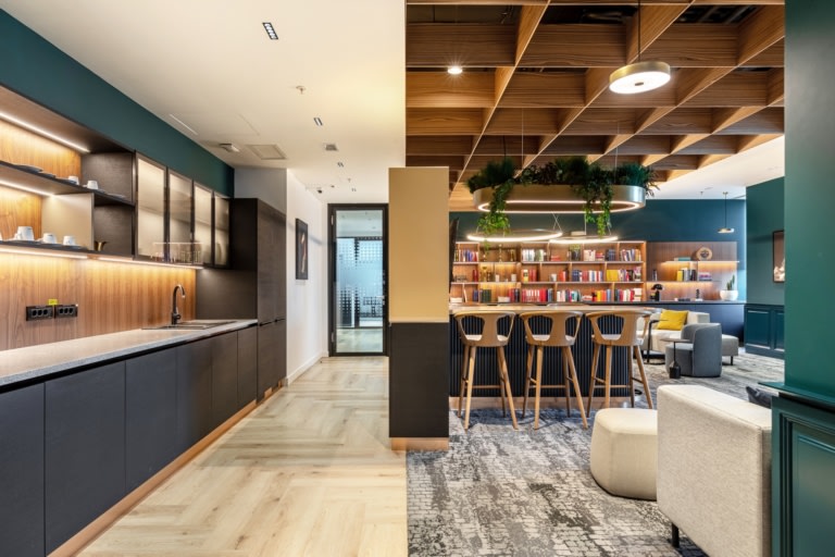 CMS Offices - Bucharest | Office Snapshots