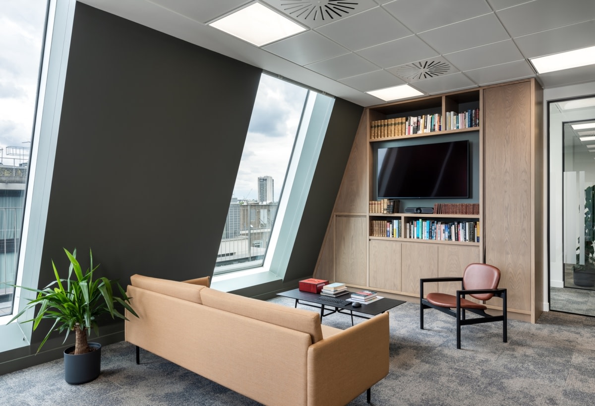 Sand Grove Capital Offices - London | Office Snapshots