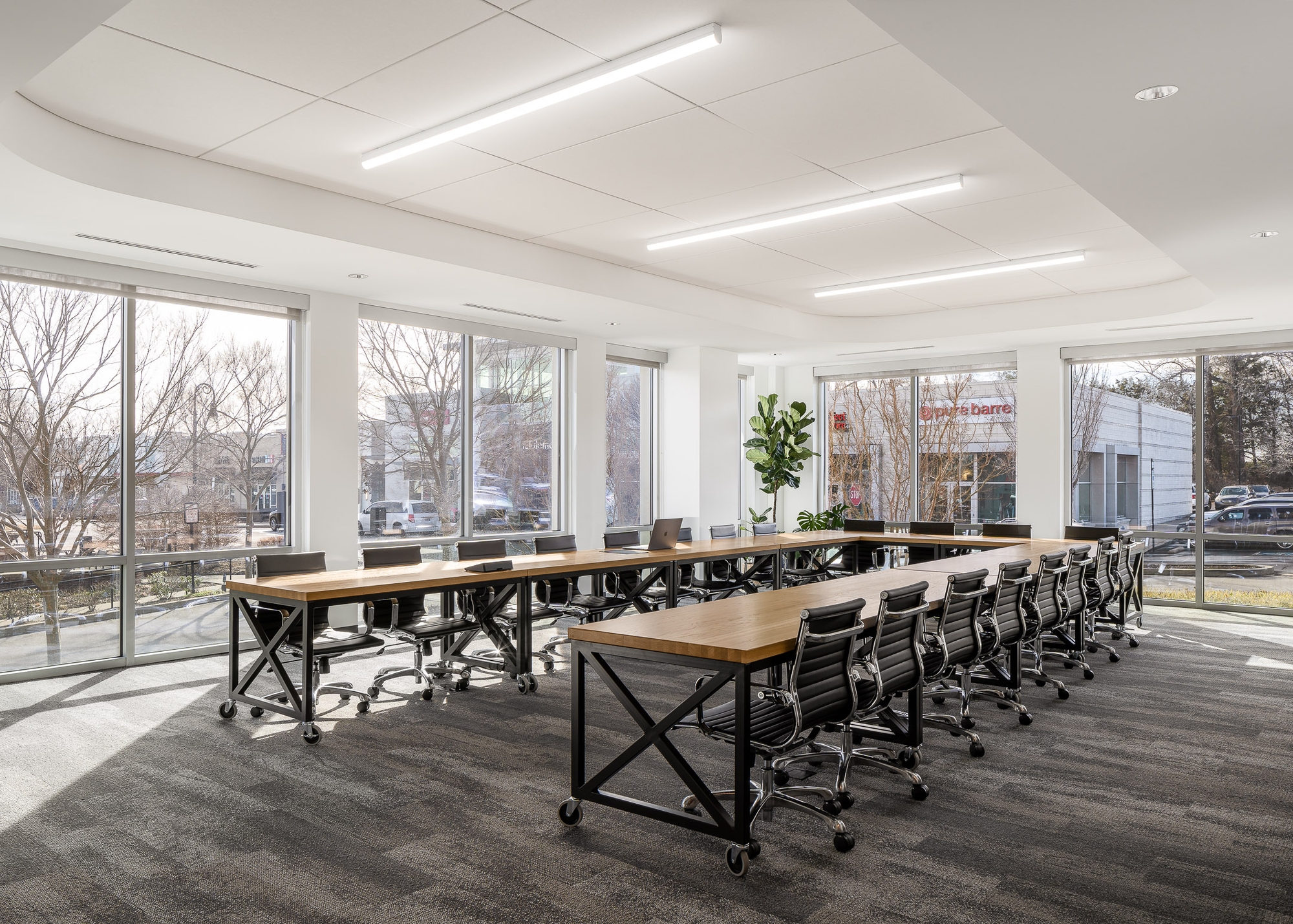 Studio Bank Offices - Franklin | Office Snapshots