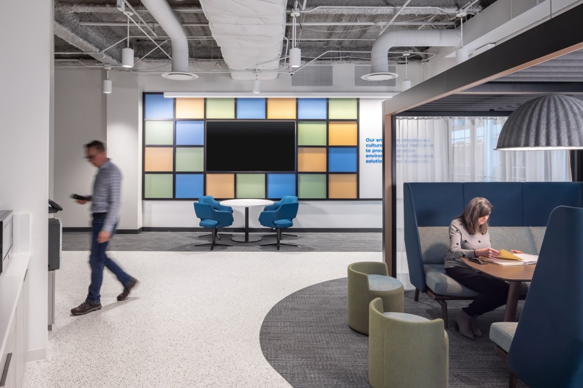 Heritage Crystal Clean Offices - Hoffman Estates | Office Snapshots