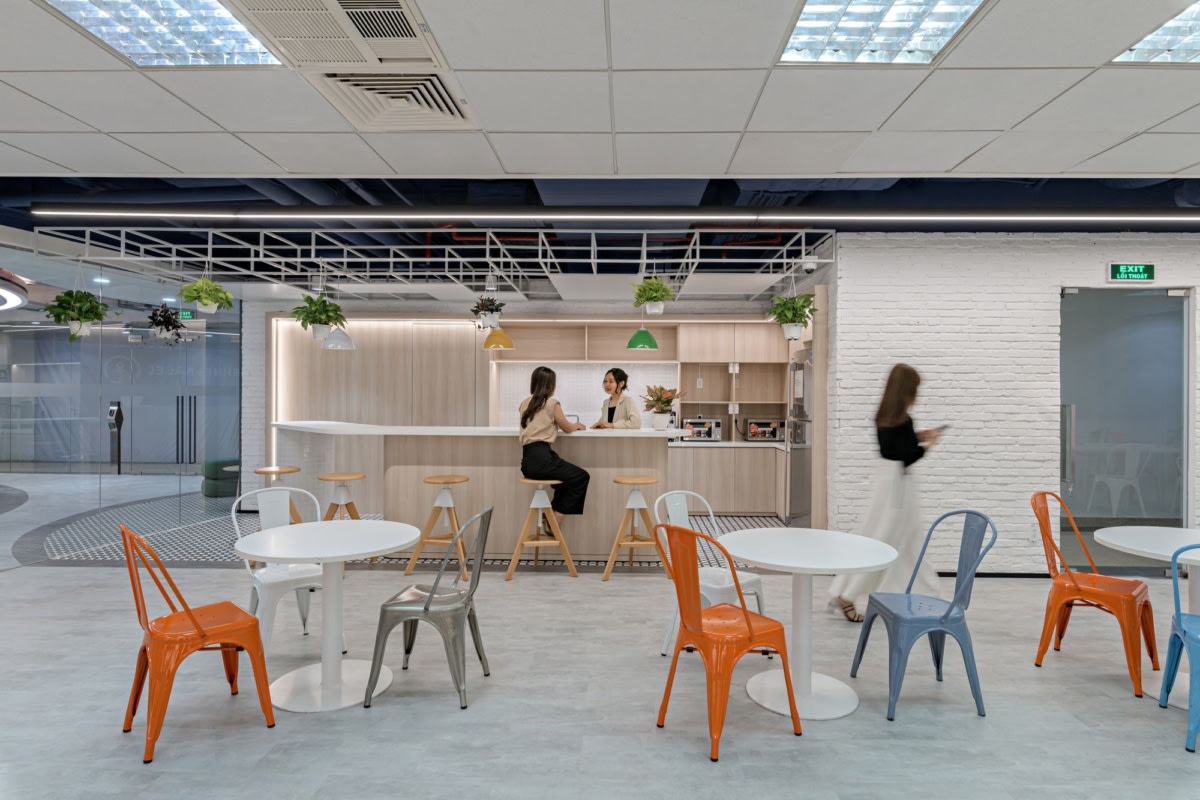 Kuehne + Nagel Office & Shipping Center - Ho Chi Minh City | Office ...