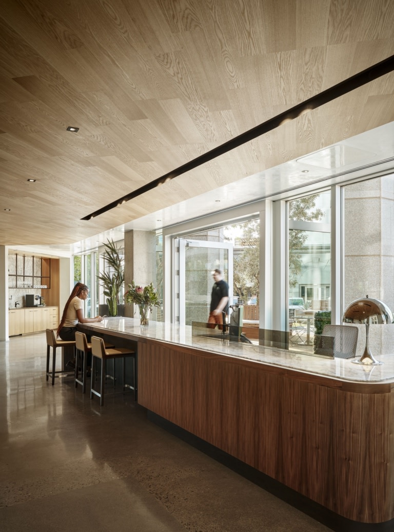 Vestar Offices - Phoenix | Office Snapshots