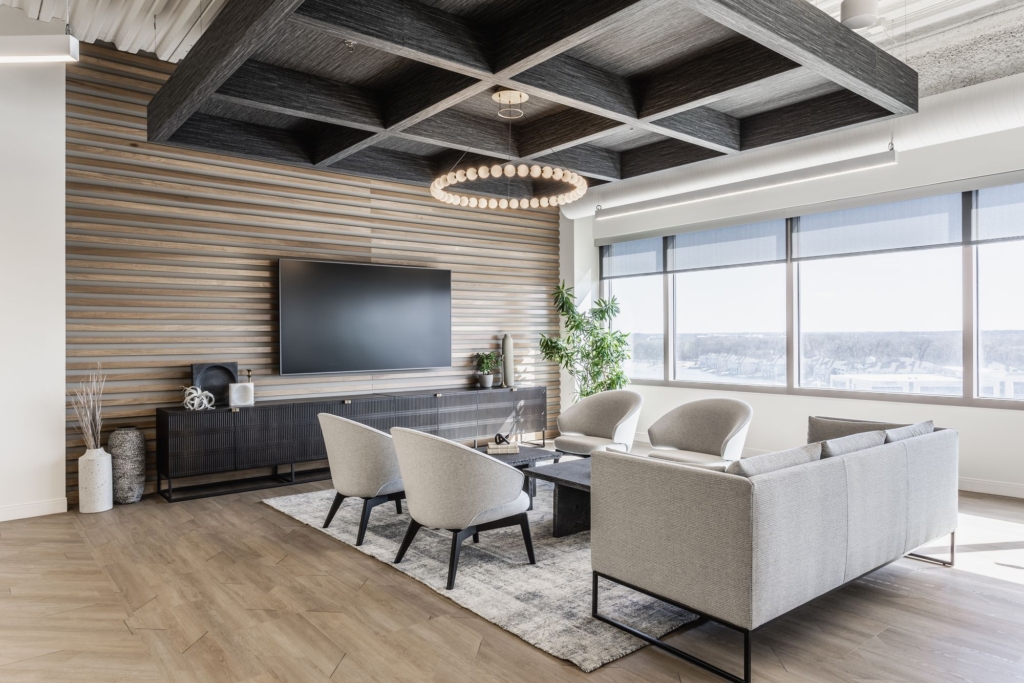 Arlington/Roe Offices - Indianapolis | Office Snapshots