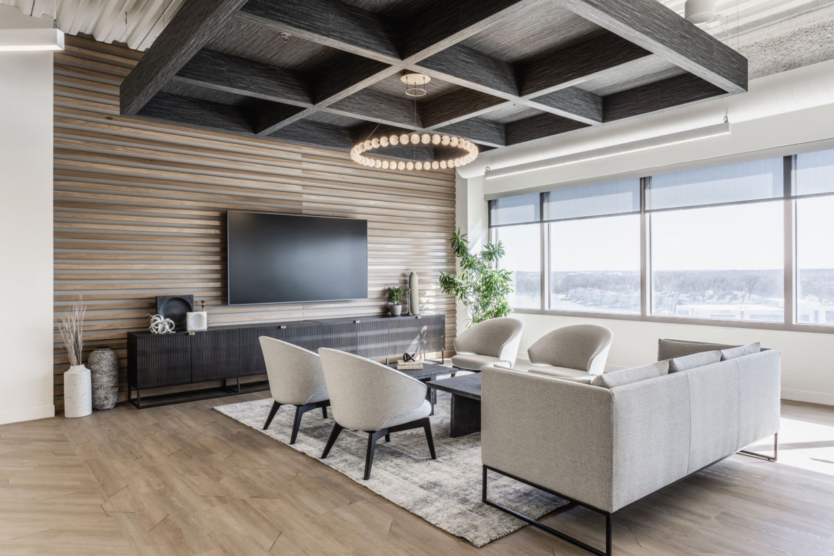 Arlington/Roe Offices - Indianapolis | Office Snapshots