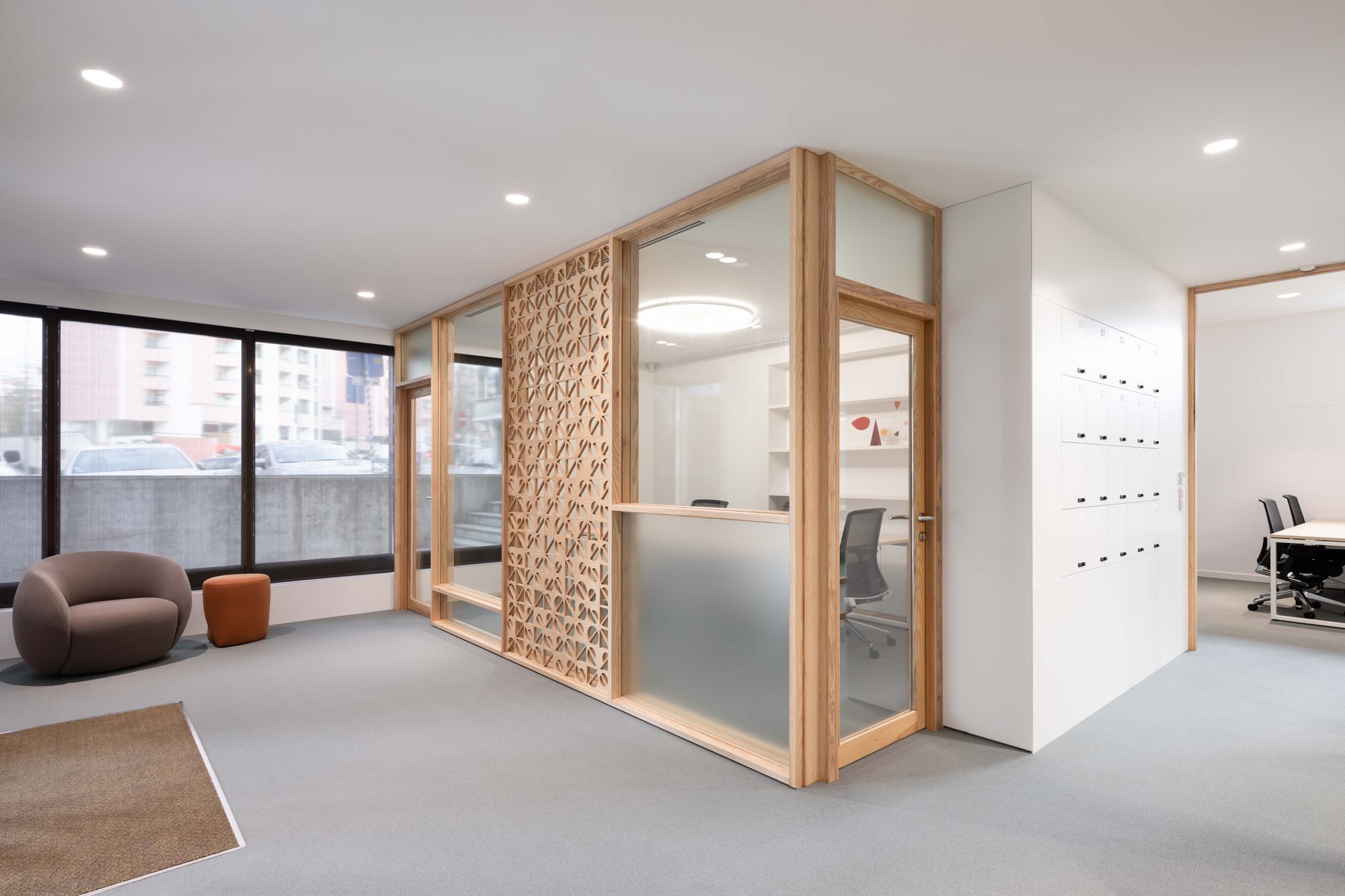 Arowana Offices - Lisbon | Office Snapshots