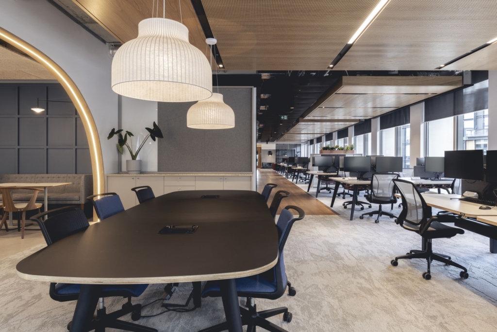 AstraZeneca UK Offices - London | Office Snapshots
