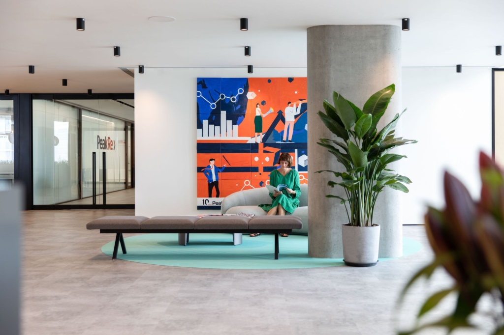 Peak Re Offices - Hong Kong | Office Snapshots