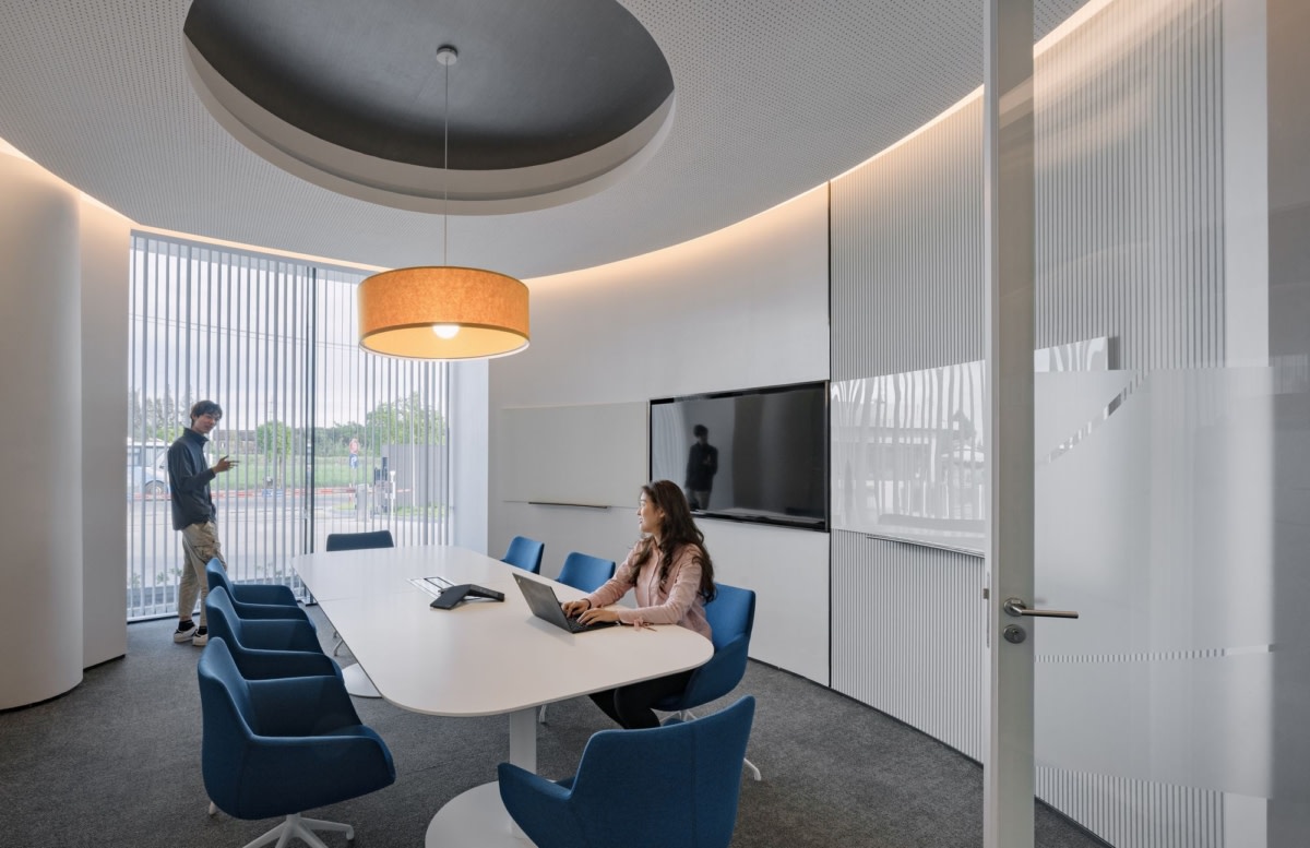Radiall Offices - Shanghai | Office Snapshots