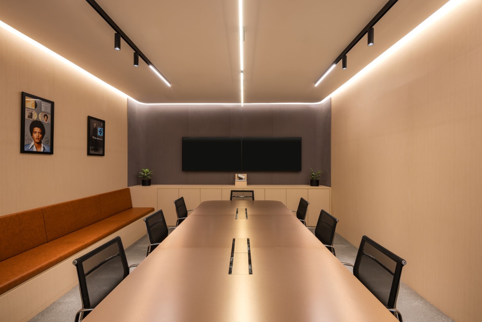 Warner Music Offices - Singapore | Office Snapshots