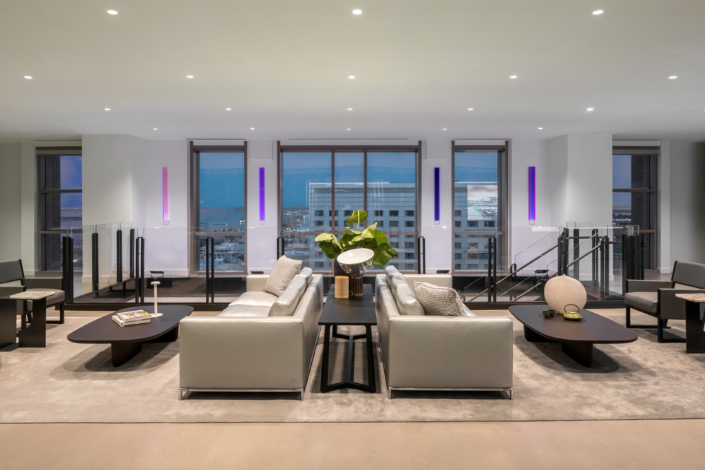 AEW Capital Management Offices - Boston | Office Snapshots