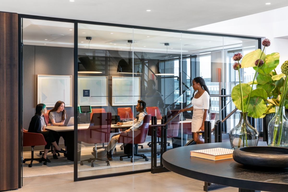 AEW Capital Management Offices - Boston | Office Snapshots