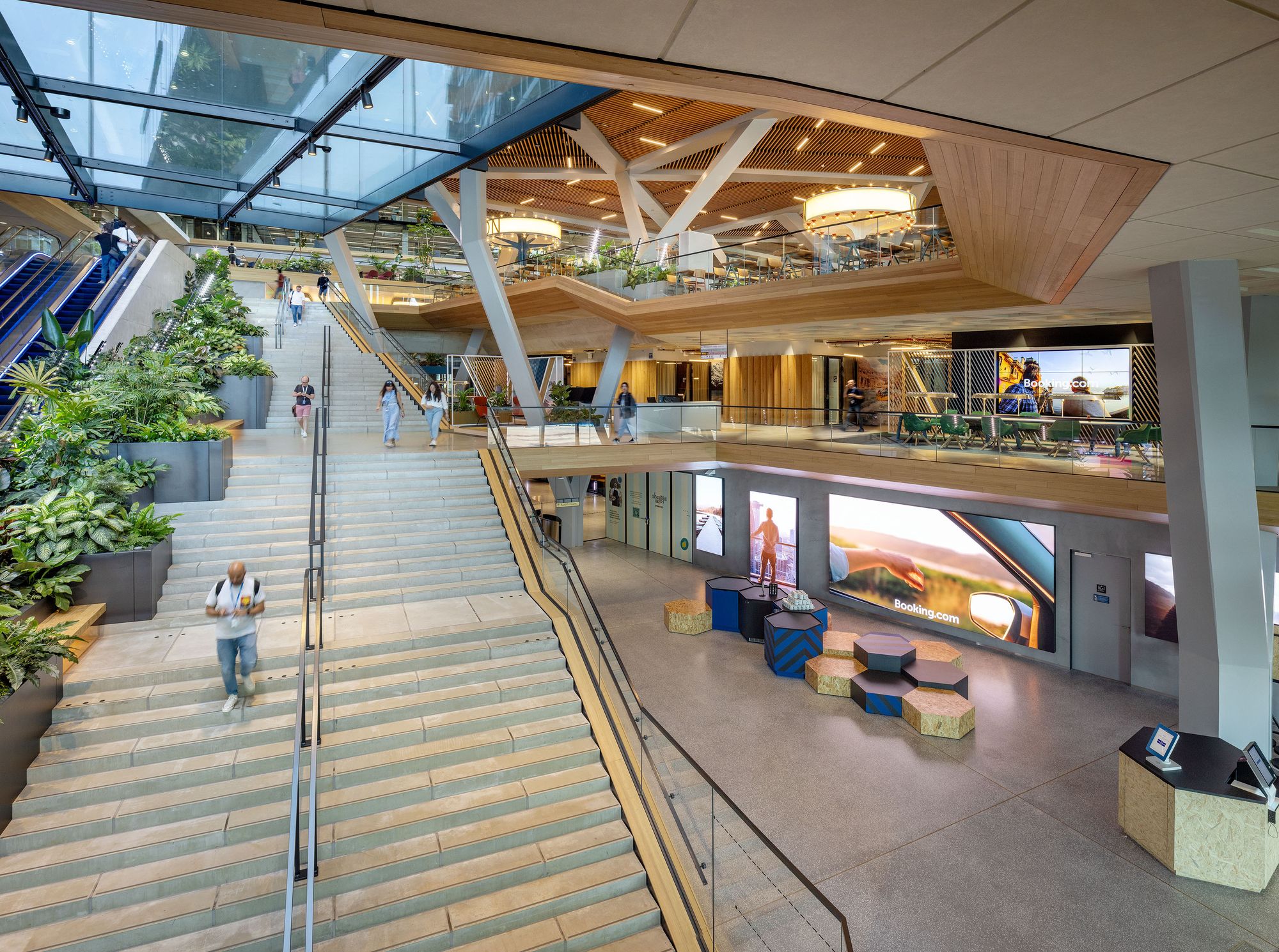 Booking.com Offices - Amsterdam | Office Snapshots