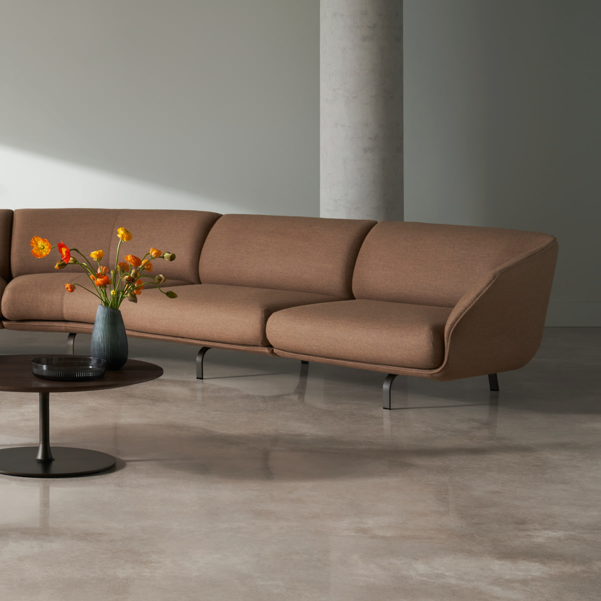 Davis Furniture Cape | Office Snapshots