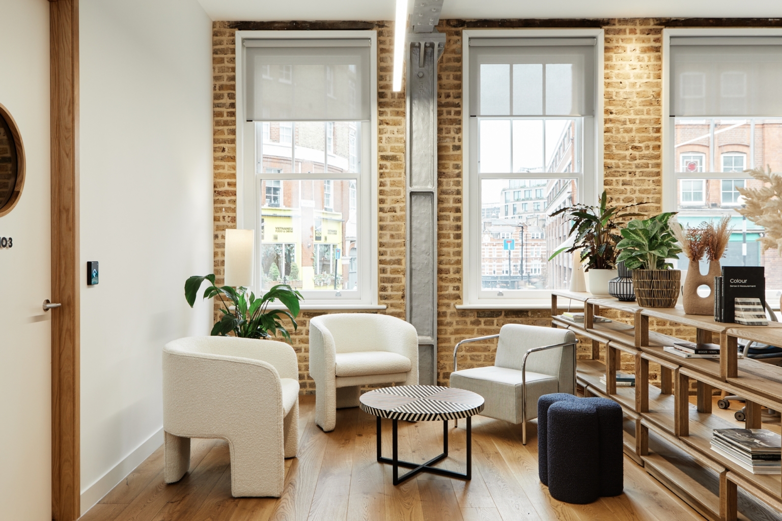Coffee & TV Offices - London | Office Snapshots
